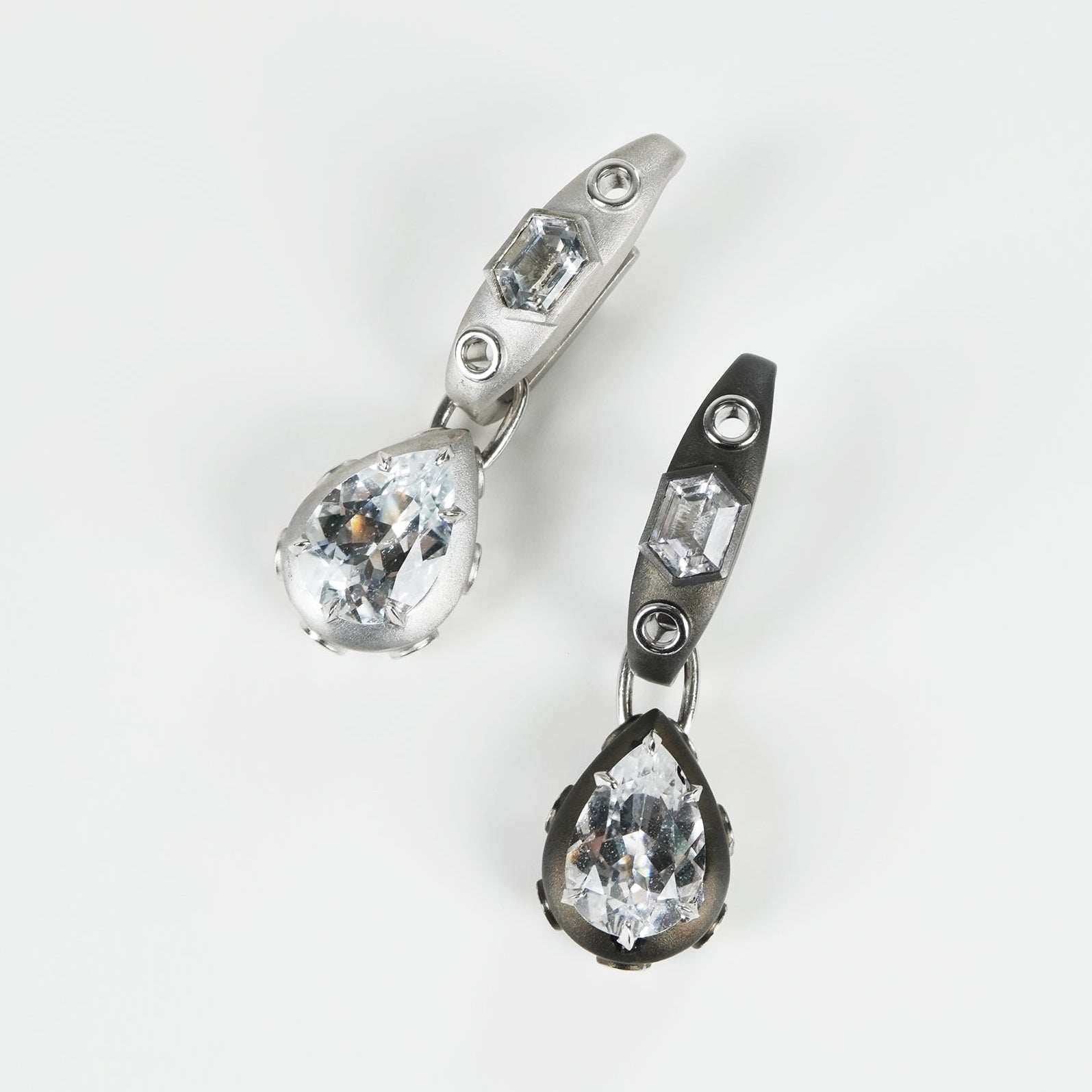 Eyelet Drop Earring – Mikuhoshi